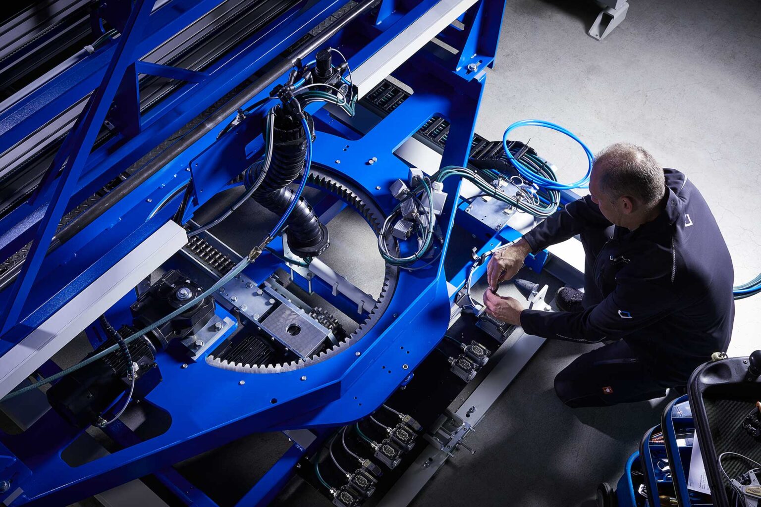 Service - Sturtz machinery canada inc.